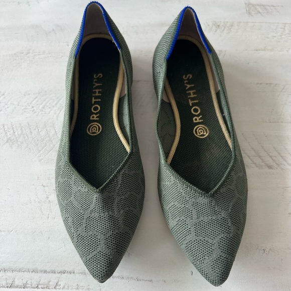 Rothy's | Shoes | Rothys Green Safari Giraffe Print Points | Poshmark